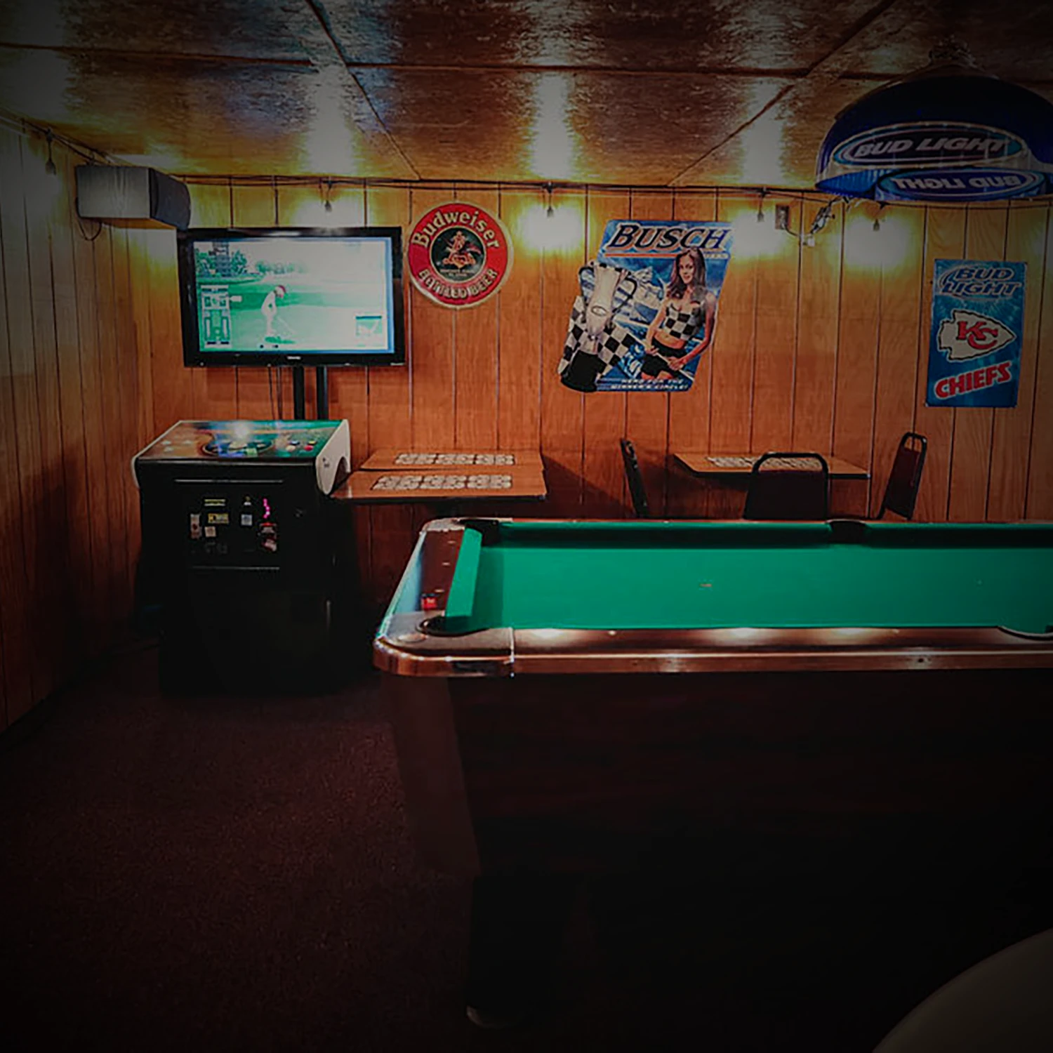 Home Page - Titles Lounge - Wahoo, Nebraska's Sports Bar & Lounge